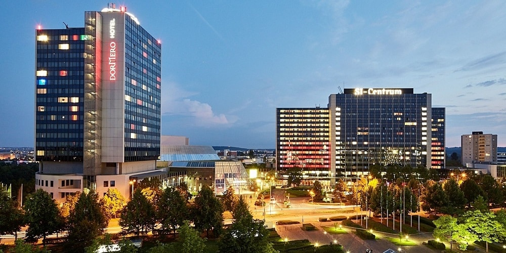 Spie: Weniger CO2-Ausstoß im SI-Centrum Stuttgart | Der Facility ...